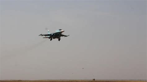 روسيا تخطط لنشر المزيد من الطائرات الحربية في مطار القامشلي Syria Files