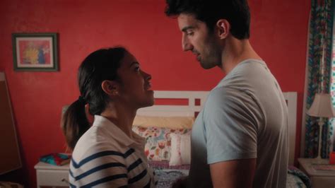 Auscaps Justin Baldoni Shirtless In Jane The Virgin Chapter Eighty