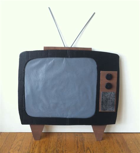 Old Television Library Decoration 2014 Cardboard Tv Craft Diy