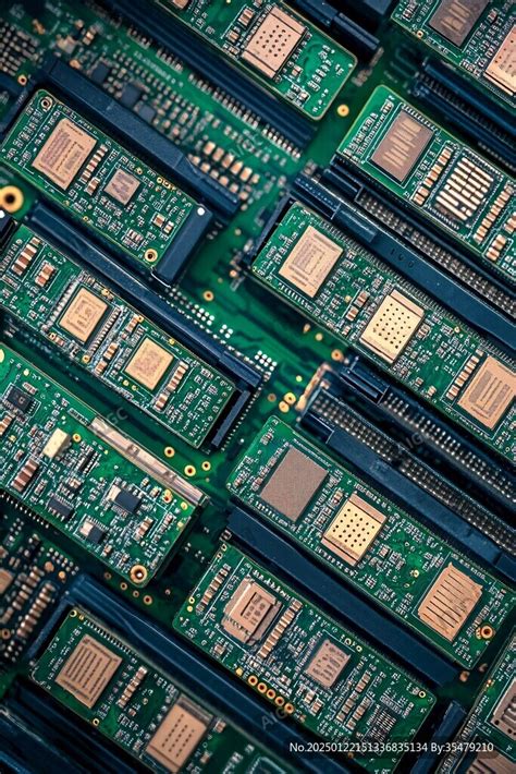 Ai创作图芯片企业 芯片产业 母板 龙芯 集成电路板 电脑电路板实拍 芯片生产 芯片工业40工业科技 电脑产业 集成线路板 程序芯片 电路板生产 存储器 电脑集成电路 电路板制造nipic