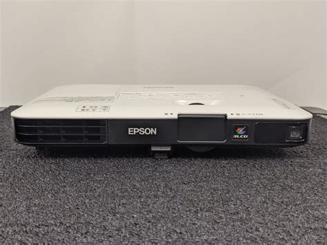 Cara Memilih LCD Projector AR Edutech