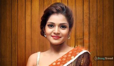 অভিনেত্রী অরুণিমা ঘোষকে খুন ধর্ষণের হুমকি বাড়ির সামনে থেকেই গ্রেফতার