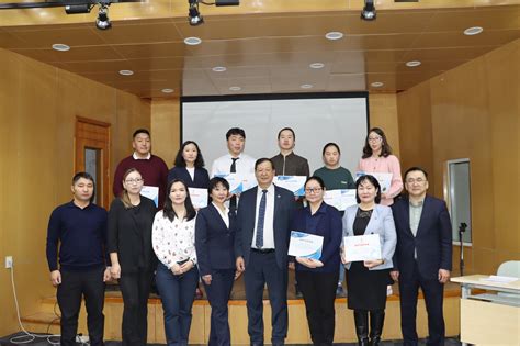 ОЮУТНУУДАД СУРГАЛТЫН ТӨЛБӨРИЙН ТЭТГЭЛЭГ ГАРДУУЛЛАА