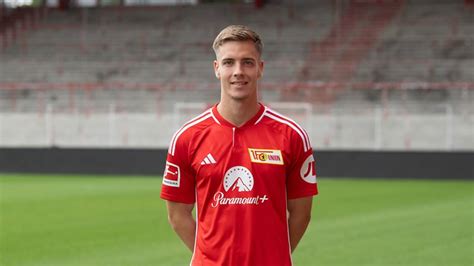 Klagenfurt Holt Dehl Und Verleiht Ihn Zu Viktoria Berlin Sn At