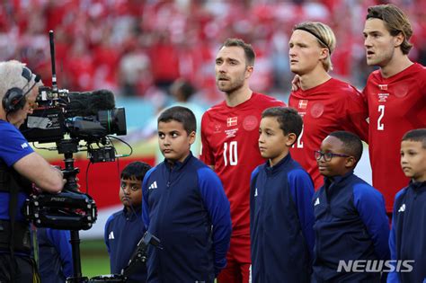 선발 출전하는 크리스티안 에릭센 네이트 스포츠