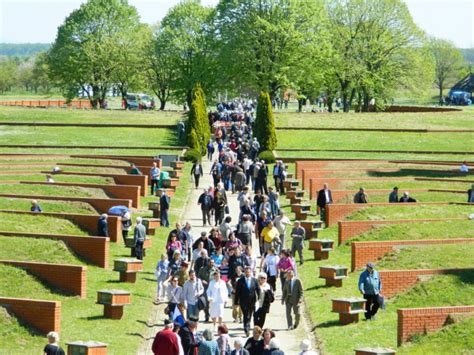 Sremski Front Spomen Park Podsetnik Na Mesto Gde Se Osvajala Sloboda Lepote Srbije