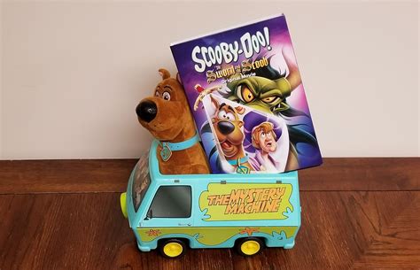 A Geek Daddy Scooby Doo The Sword And The Scoob