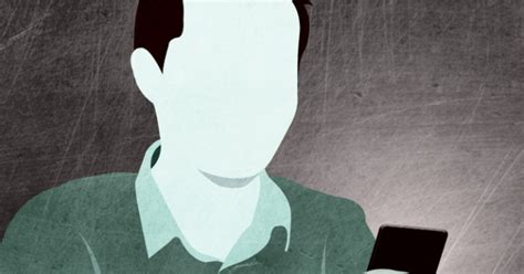 말년휴가 나와 화장실서 찰칵…여성 불법 촬영 20대 붙잡혀