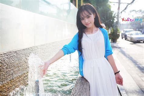 Mygirl Vol086 可爱清纯文静美少女toro羽住粉色护士制服露臀养眼诱惑 44p 秀人网