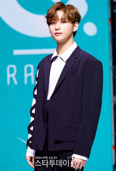 [포토]크래비티 우빈 심쿵 비주얼 스타투데이