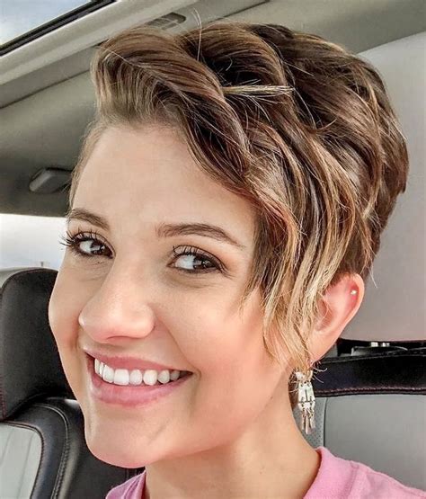 Pin By Rosemary Goetschius On Cute Hair Hair Styles Short Hair