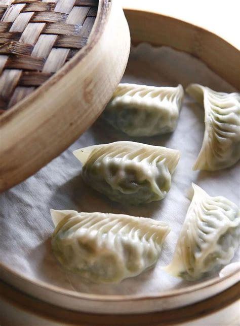 想吃蒸餃不會做？三姐來教你，燙麵皮子加點油，又勁又軟又簡單 每日頭條