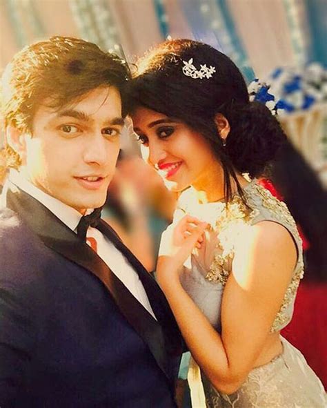 50 Cute Love Couple Dps For Whatsapp And Facebook