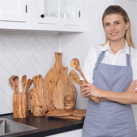Slotless Olive Wood Knife Block Forest Decor