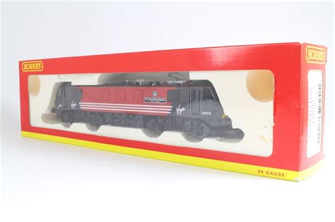 Hornby R2109b Class 90 90015 The International Brigade Hattons