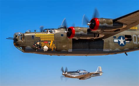 B 24 Liberator Pháo đài Bay Hạng Nặng Kiểm Soát Bầu Trời Trong Thế