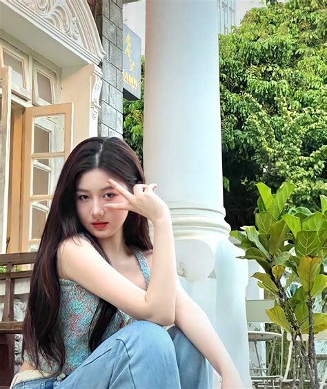 ปักพินโดย Littlepanda ใน Poses สวย รูปถ่าย