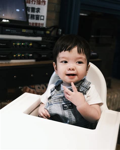 有了他之後（照片裡的那個人） 我覺得我都快要變導遊 以前的我大概走p人類型 隨性玩，我相信我是個幸運的人到哪裡都會發生好事情 現在直接j型能量