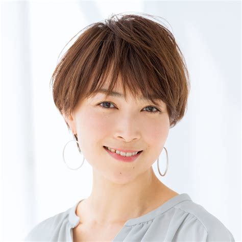 40代 髪型 ショート パーマなし Lowkernesia