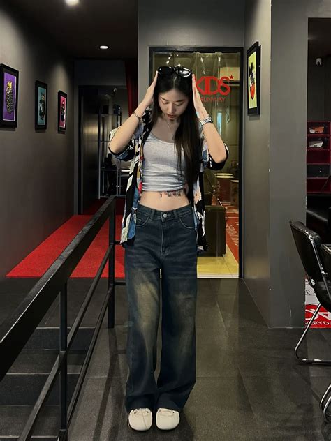 ป้ายยากางเกงยีนส์ที่ทุกคนถามหา😍🎟️🪄 แกลเลอรีที่โพสต์โดย Ipondme Lemon8