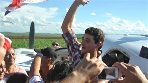 Fael Vencedor Do ‘bbb 12 Chega Com Festa Em Aral Moreira