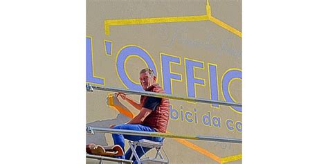 Pernes Les Fontaines Cet Artisan Qui Transforme Les Lettres En œuvres Dart