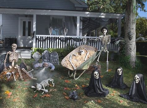 Diy Halloween Yard Haunt Ideas At Allison Gallo Blog