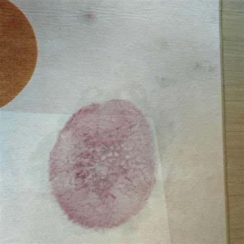 카페트에 진한 와인 얼룩 완벽 클리닝 청소·수리·설치 포트폴리오 크몽