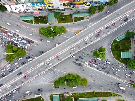 Nút Giao Ngã Tư Sở ùn Tắc Người Dân Ngang Nhiên Vi Phạm Trước Mặt Csgt