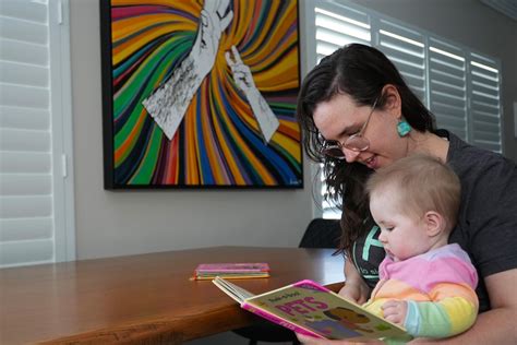 Australia Grapples With Auslan Interpreter Shortage Amid Calls For Government To Do More To