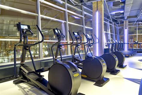 Фитнес клуб Ddx Казань Моки — абонементы от 1700 руб Тренажерный зал групповые занятия цены и