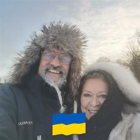 Kunstnere Støtter Ukraine Via Auktioner Facebook