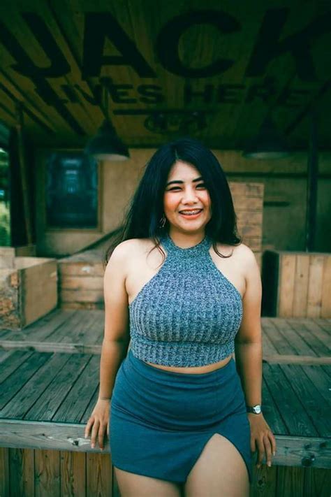 10 เคล็ดลับ แต่งตัวให้ดูผอมเพรียว สำหรับสาวอวบ เตี้ยโดยเฉพาะ