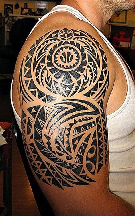 Traditional Hawaiian Tattoos Are All About Big And Black