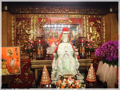 大甲 鎮瀾宮翡翠媽祖and周邊美食古蹟~求平安 Mokafun