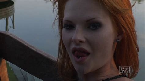 Tarra White And Jessie Volt And Alexis Crystal Roccos World Feet Fetish