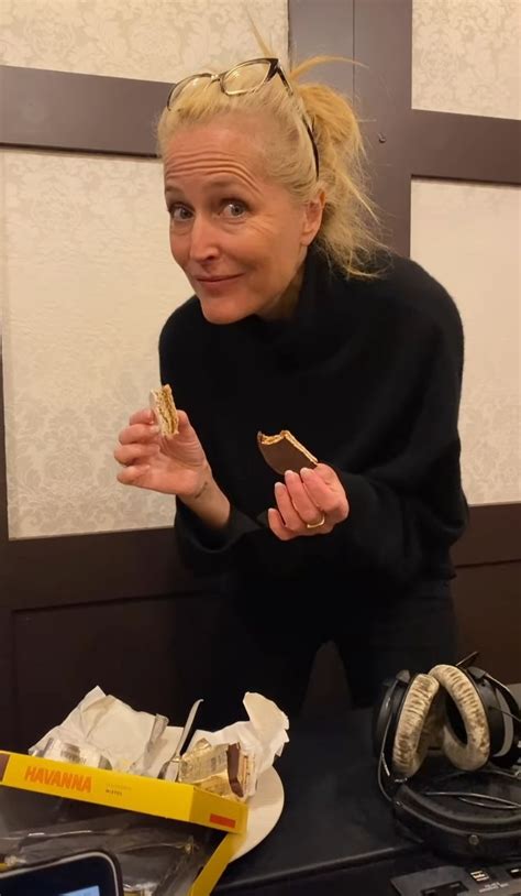 Pin By Ga Gillian Anderson On Ga Gillian Anderson Gillian
