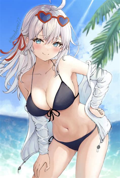 수영복 차림의 아랴 씨