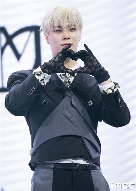 [속보] 아스트로 문빈 사망…소속사 확인 중