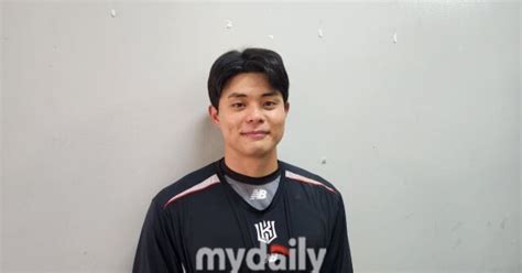 안타 치면 울어요 98년생 유망주 타율 0222→0385and유격수 타율 2위라니비결은 결혼 버프