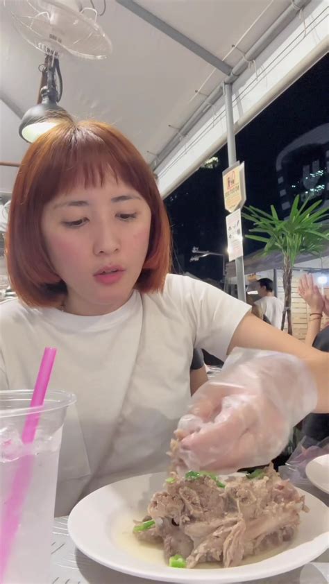 ထိုင်းမှာနာမည်ကြီးတဲ့ ဝက်နံရိုးမီးတောက် 🔥🔥😋 By Mays Daily Routine