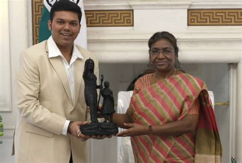 President Murmu Meets Generic Aadhaars Arjun Deshpande Praises Him For Making Medicines Affordable