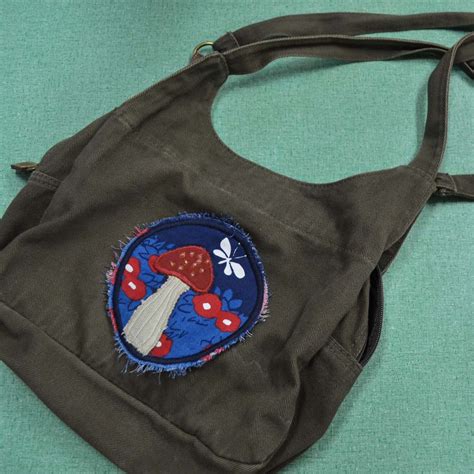 Mushroom Patch Medium Earth Bitch