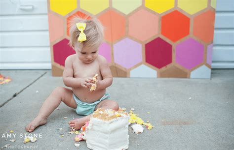 Diy Geometric Backdrop Ideas On Love The Day
