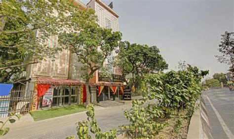 TREEBO TREND MONA GRAND OTEL YENI DELHI