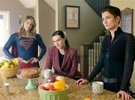 These 3 Babes Of Supergirl Scrolller