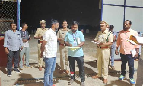 Kadapa Municipal Commissioner Inspects Various Sites In Vinayak Nagar