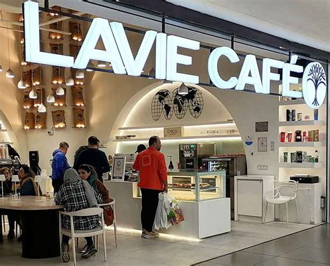 19 ترفند جذاب دکوراسیون کافی شاپ برای جذب مشتری بیشتر