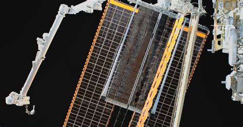 Watch Nasas New Solar Array Unfurl On The Space Station Digital Trends