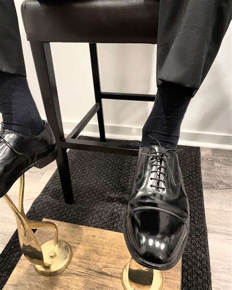 Doug Professional Shoe Shiner In Los Angelessanta Clarita
